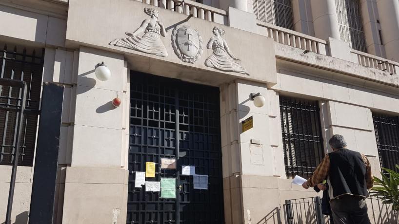 El Poder Judicial de Tucumán vuelve a abrir sus puertas, pero sólo para ...