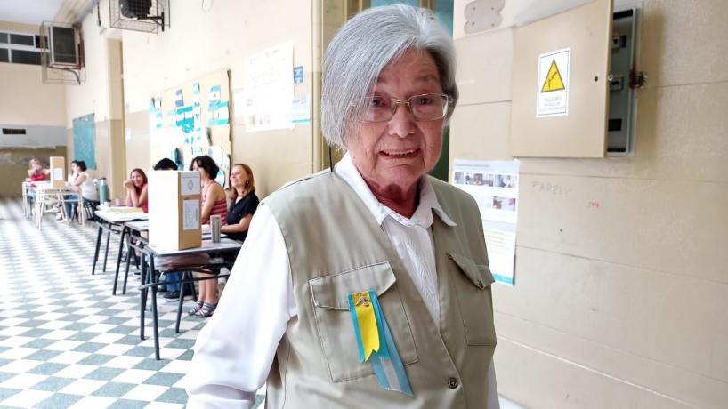 “Hasta que me den las fuerzas”: Laura Irene, la tucumana de 86 años que ...