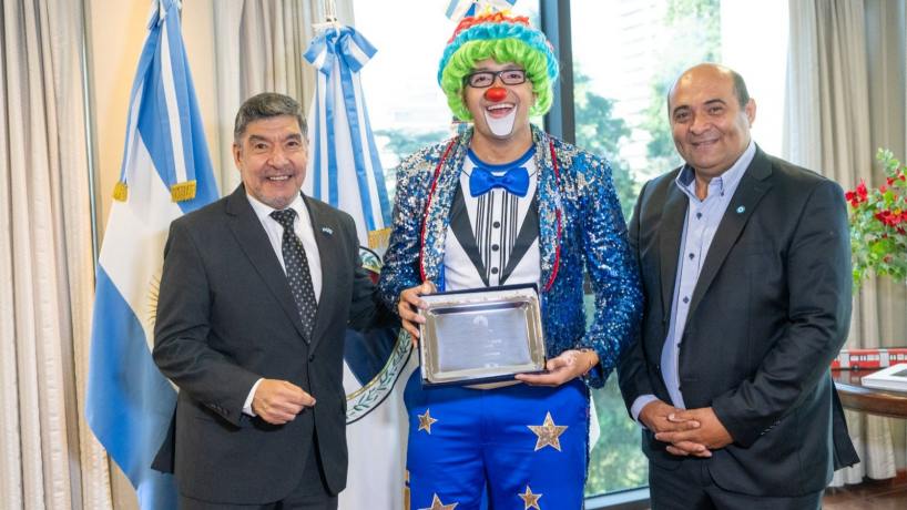 "Es nuestro, es tucumano": La Legislatura reconoció al Payaso Filito ...